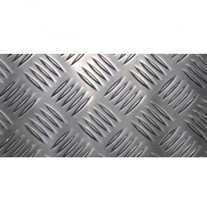 PRODUITS PLATS : TOLE STRIEE